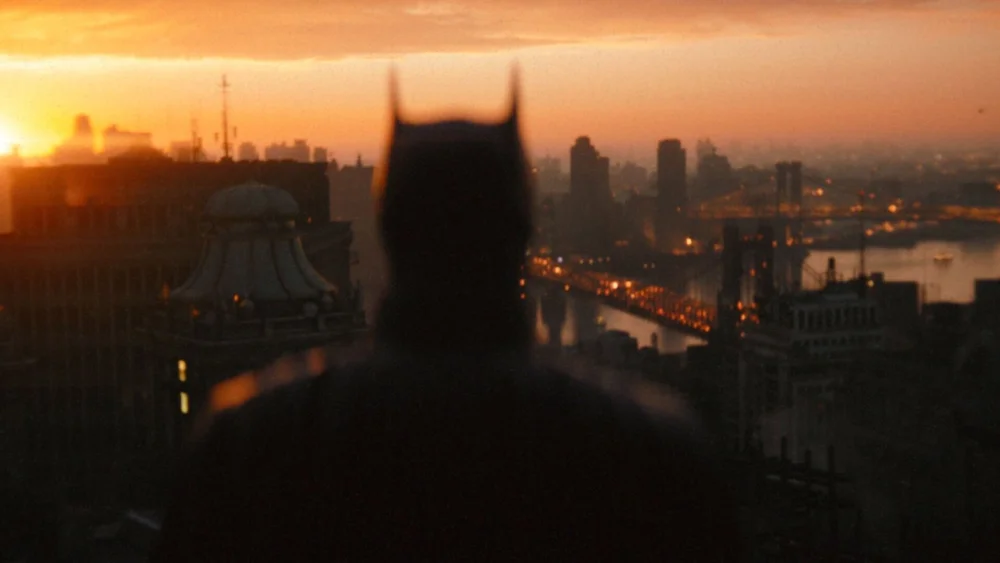 THE BATMAN Director Matt Reeves Shares a New Photo From His DC Film ...