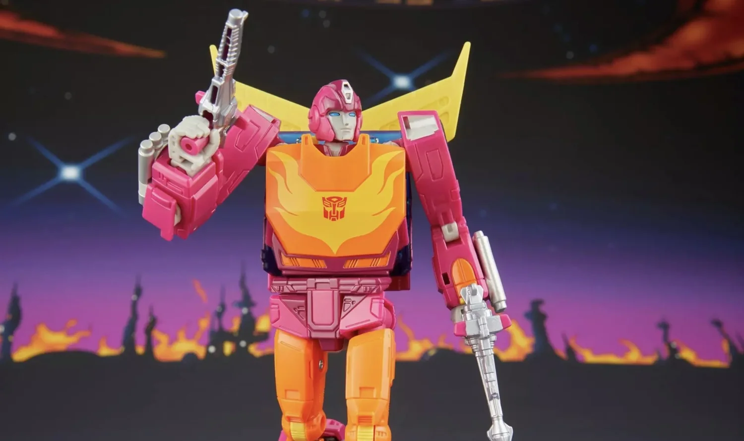Hasbro Brings Hot Rod Back With a New TRANSFORMERS: THE MOVIE Studio ...