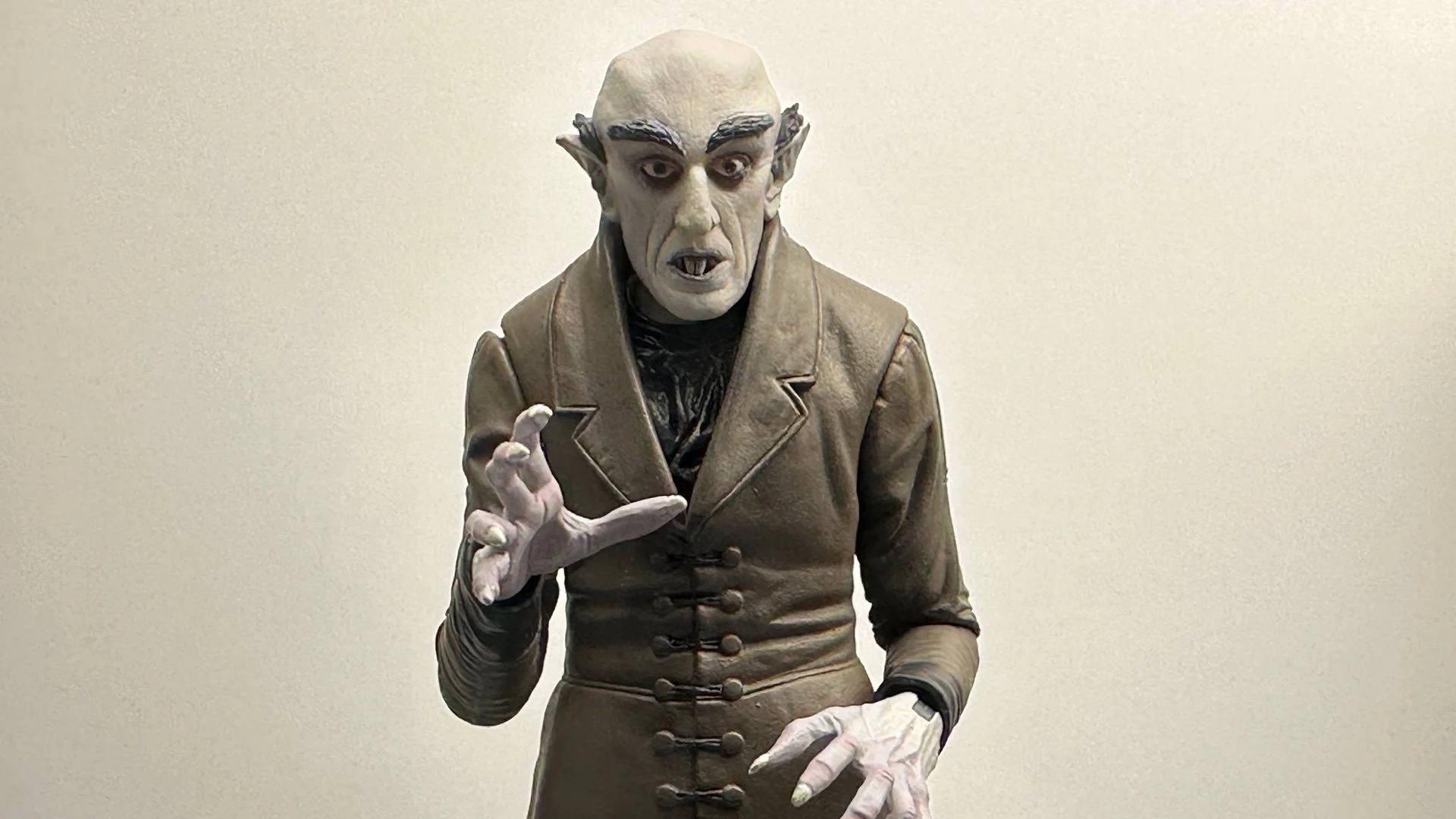 NECA Shows Off New Classic Horror Figures with NOSFERATU and LONDON ...