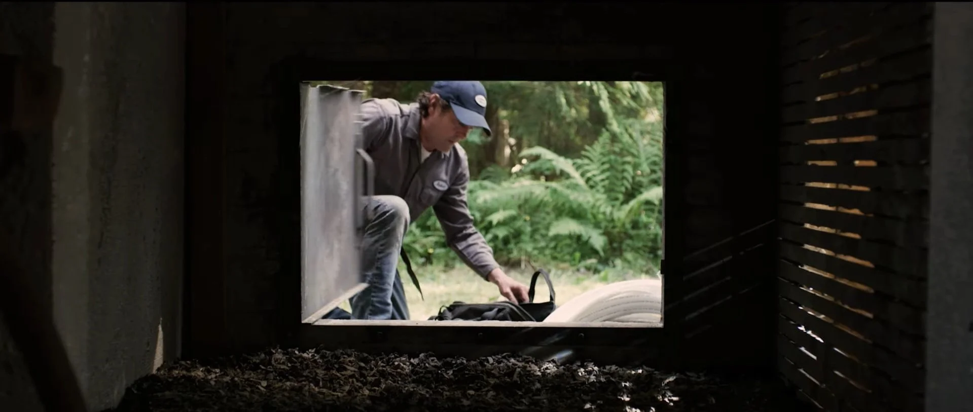 Henry Thomas Stars in Trailer and Poster for Survival Thriller ...