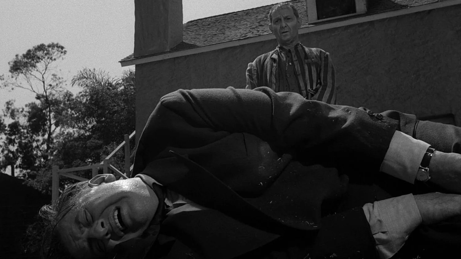 10 Great, Thought-Provoking TWILIGHT ZONE Episodes — GeekTyrant