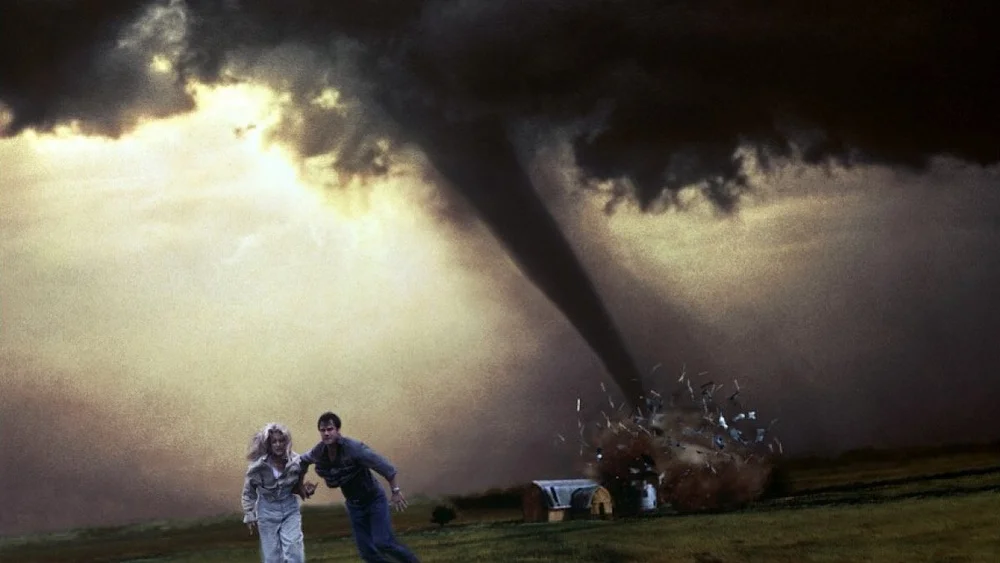 TWISTER Director Jan de Bont Talks About the Cost and Scale of the Film ...