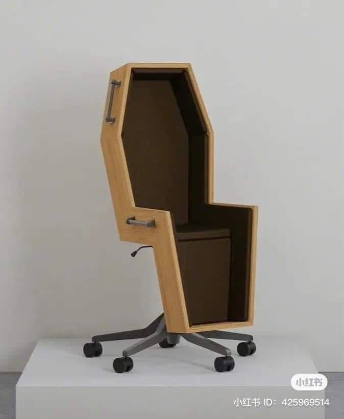 Coffin Office Chairs Will Go Great With Your Dead End Job — GeekTyrant