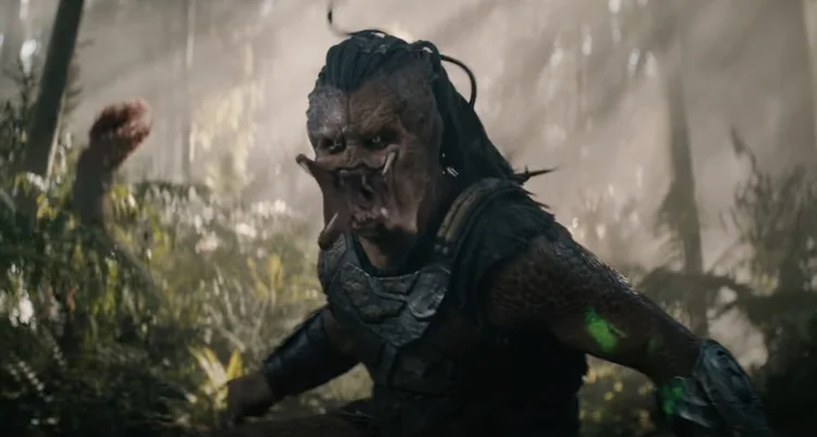 PREDATOR: BADLANDS Trailer Features a Yautja Warror on His First Hunt ...