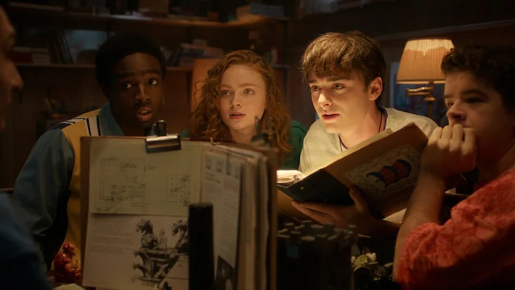 The STRANGER THINGS Finale Played It Way Too Safe Like a DUNGEONS ...
