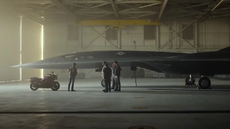 TOP GUN: MAVERICK Director Joseph Kosinski Breaks Down Scene Where ...