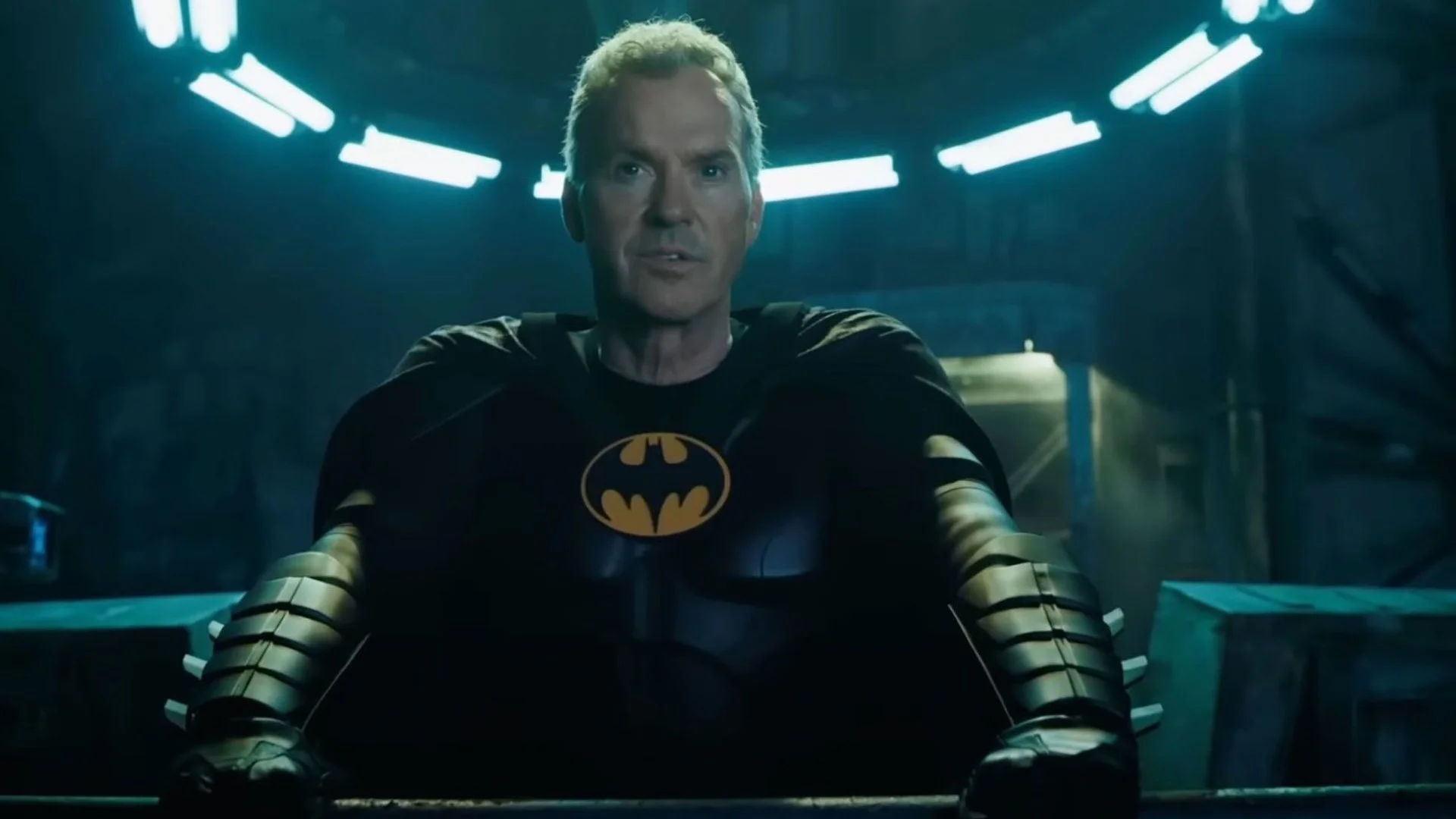 New THE FLASH Clip Features Michael Keaton’s Batman Learning About ...