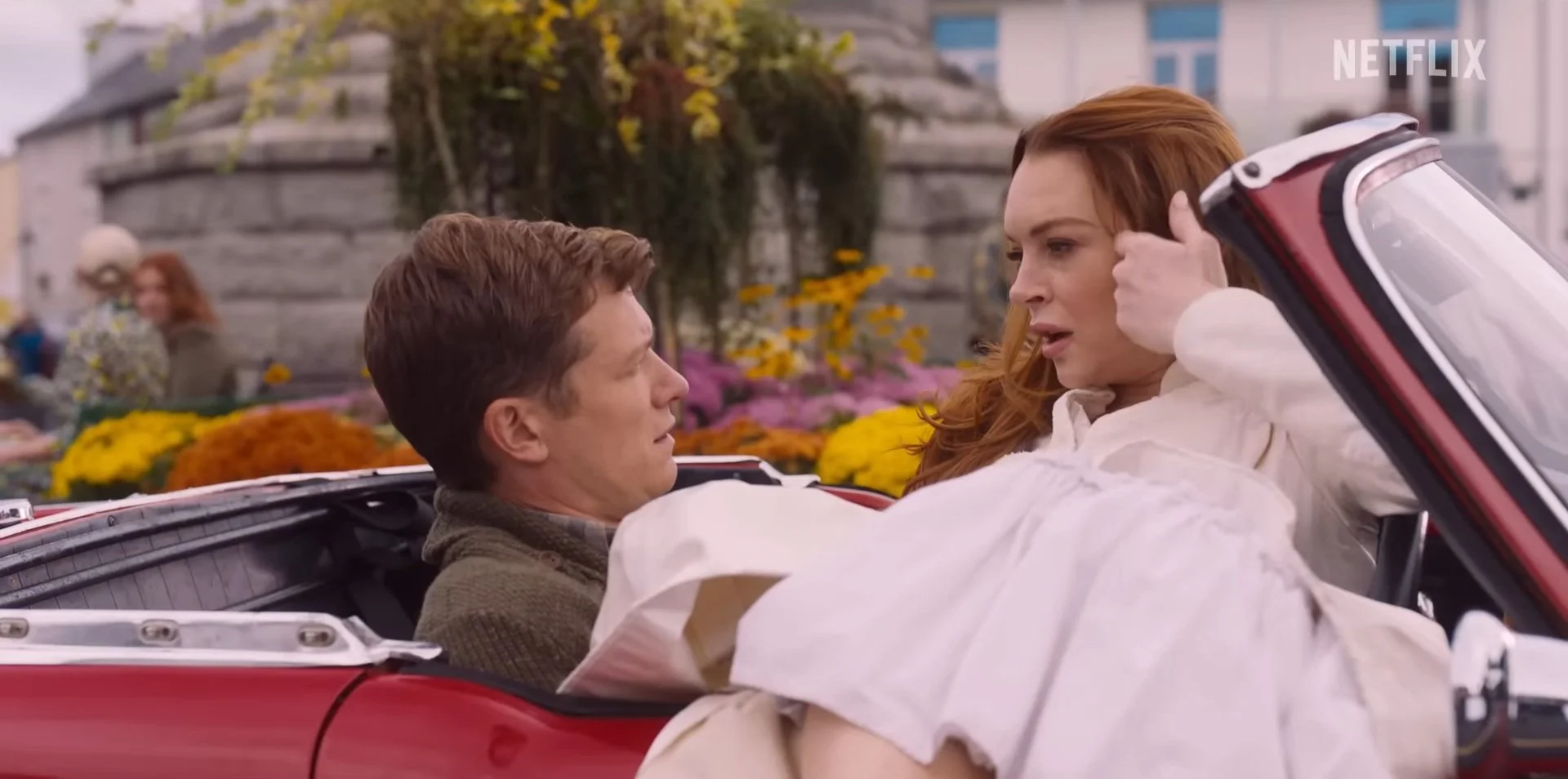 Lindsay Lohan Stars in Charming Trailer for Netflix Original Rom-Com ...