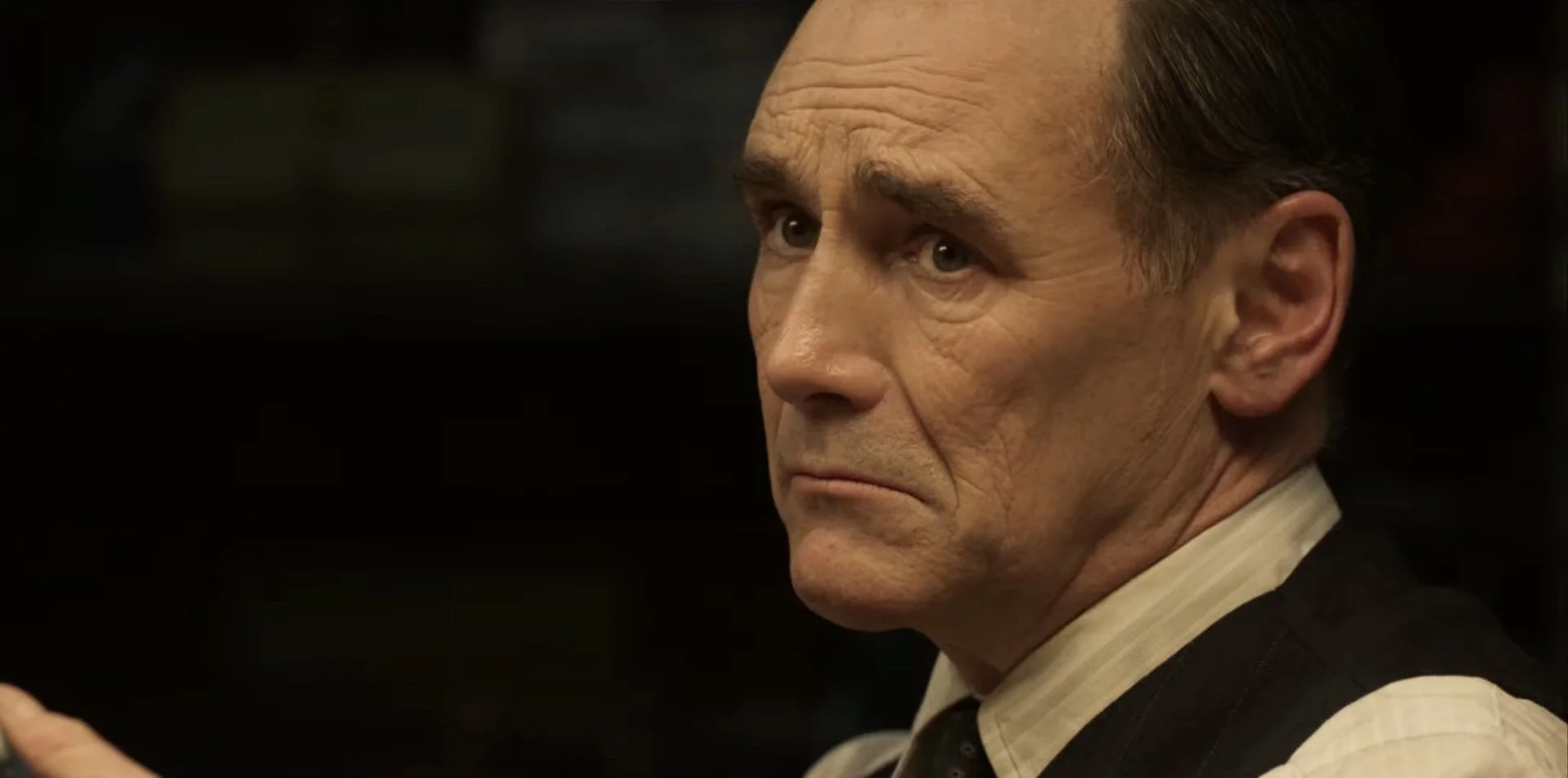 Mark Rylance and Zoey Deutch Star in Trailer for Mob Movie THE OUTFIT ...