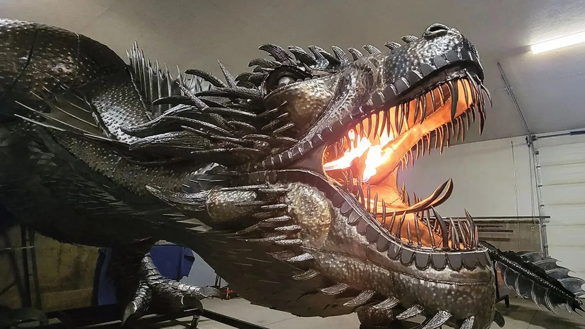 Artist Creates a Life-Size GAME OF THRONES Steel Fire-Breathing Dragon ...
