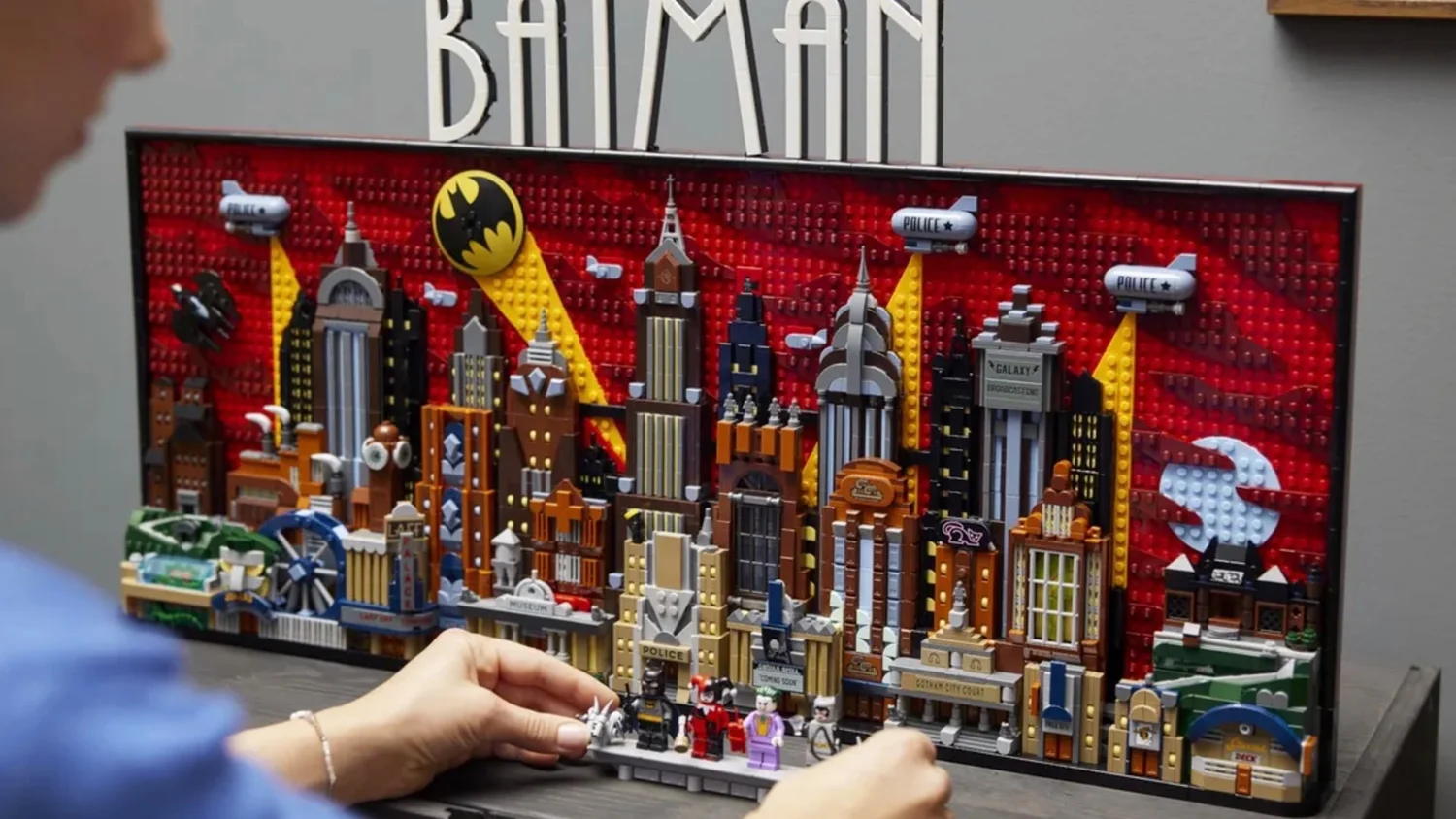 This BATMAN: THE ANIMATED SERIES Gotham City LEGO Set is Really Cool ...