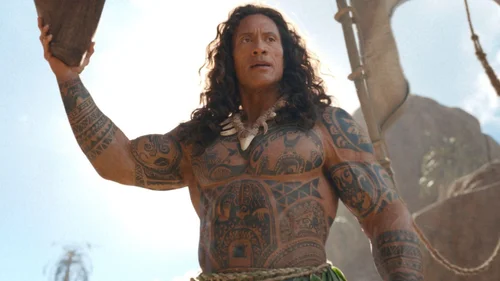 The Live-Action MOANA Went All-In on Maui’s Wig and Body Suit… Even If ...