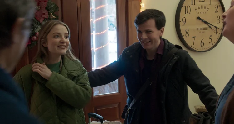 Trailer for Romantic Holiday Dramedy BREAKUP SEASON Starring Chandler ...