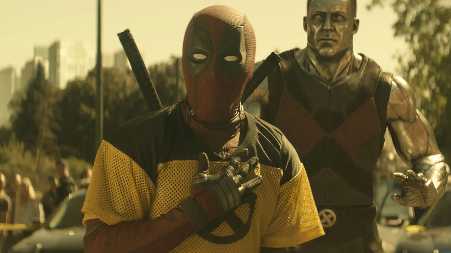 Ryan Reynolds Shares DEADPOOL 3 Set Photo of Hugh Jackman's Wolverine in His Classic Costume ...