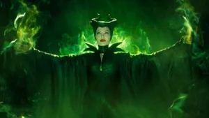 Angelina Jolie Is Returning for Disney's MALEFICENT 3 — GeekTyrant