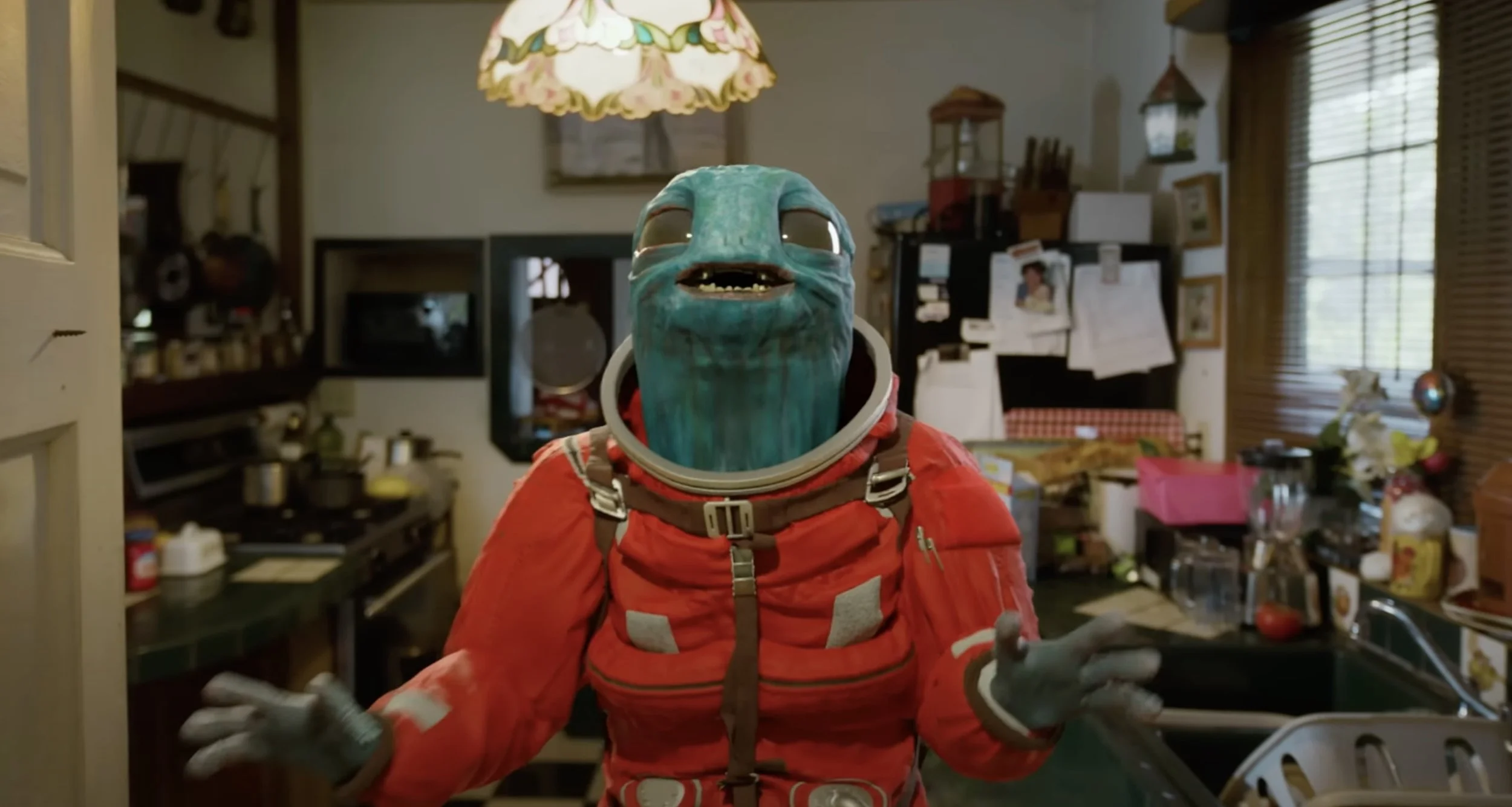 This Fun Sci-Fi Short Film THERE'S AN ALIEN IN MY HOUSE From Corridor ...