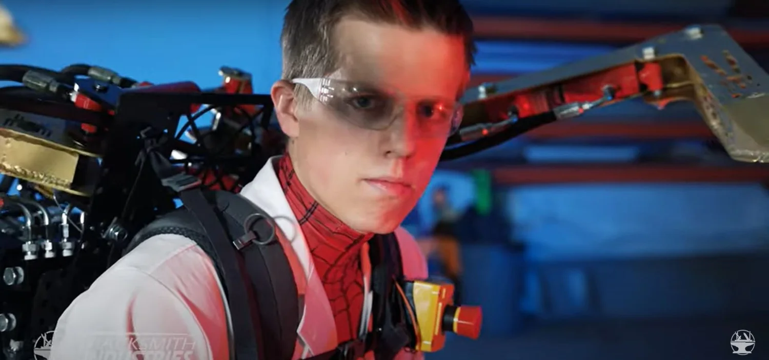 Hacksmith Industries Makes A Real Life Iron Spider From SPIDER-MAN ...