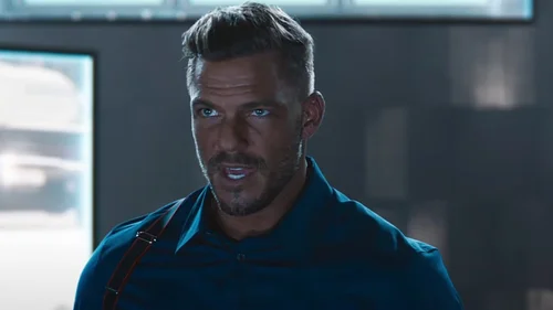 Keanu Reeves Was Originally Going to Play Alan Ritchson's Character ...