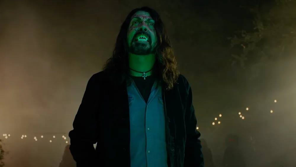 Wicked Fun New Trailer for The Foo Fighters' Rock Band Horror Movie ...