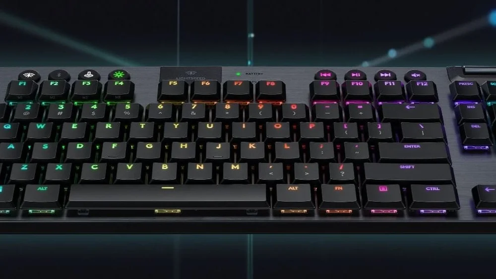 Logitech G915 Lightspeed Wireless Mechanical Gaming Keyboard Is a Solid ...