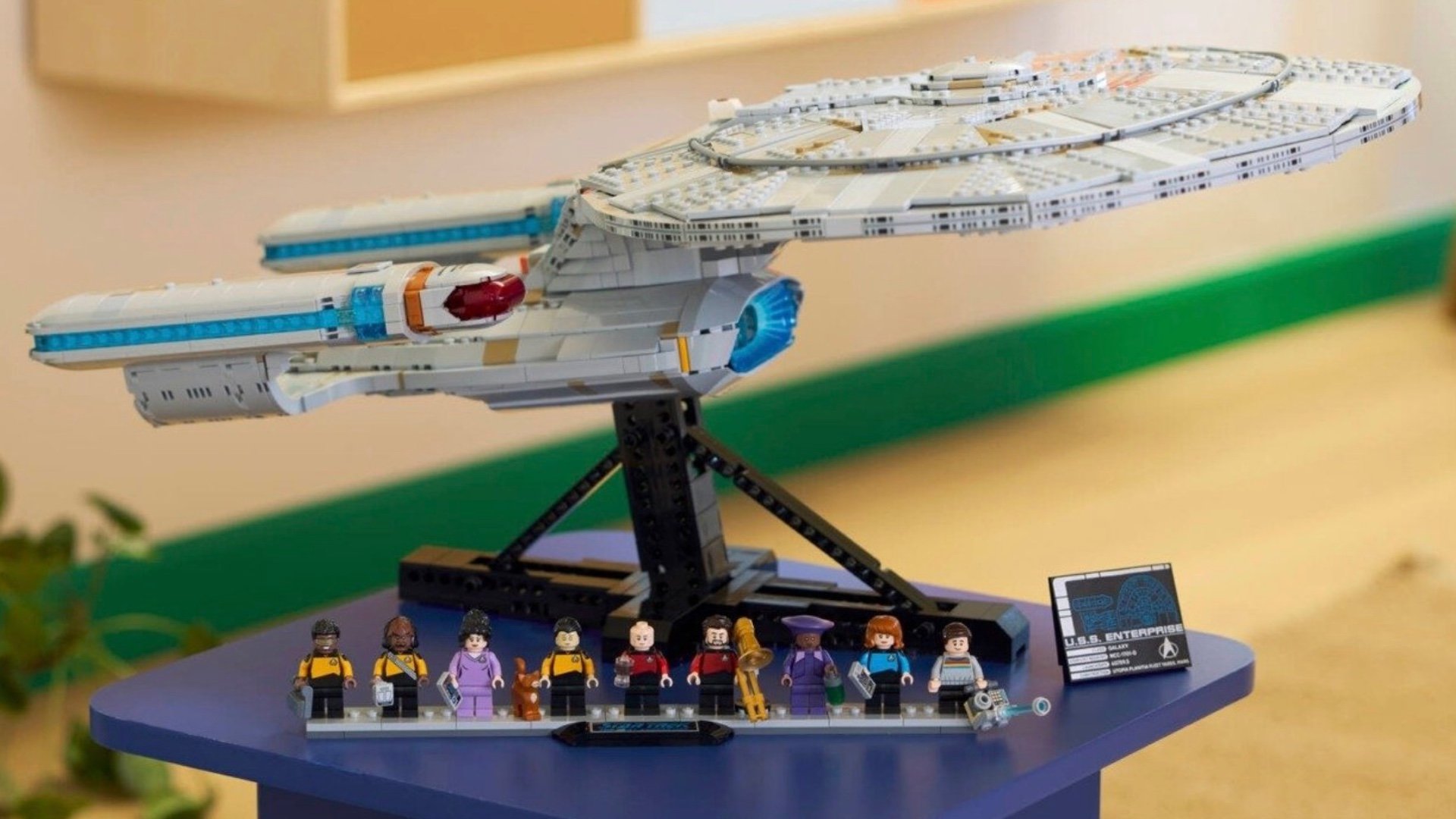 LEGO’s Epic STAR TREK: THE NEXT GENERATION USS Enterprise-D Set Has Arrived — GeekTyrant