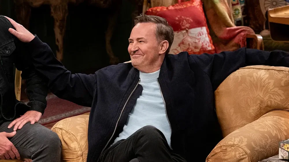 A Tribute To FRIENDS Star Matthew Perry, Who Passed Away At 54 Years ...