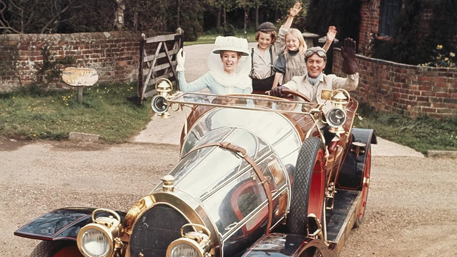 MATILDA THE MUSICAL Director Matthew Warchus To Helm CHITTY CHITTY BANG ...