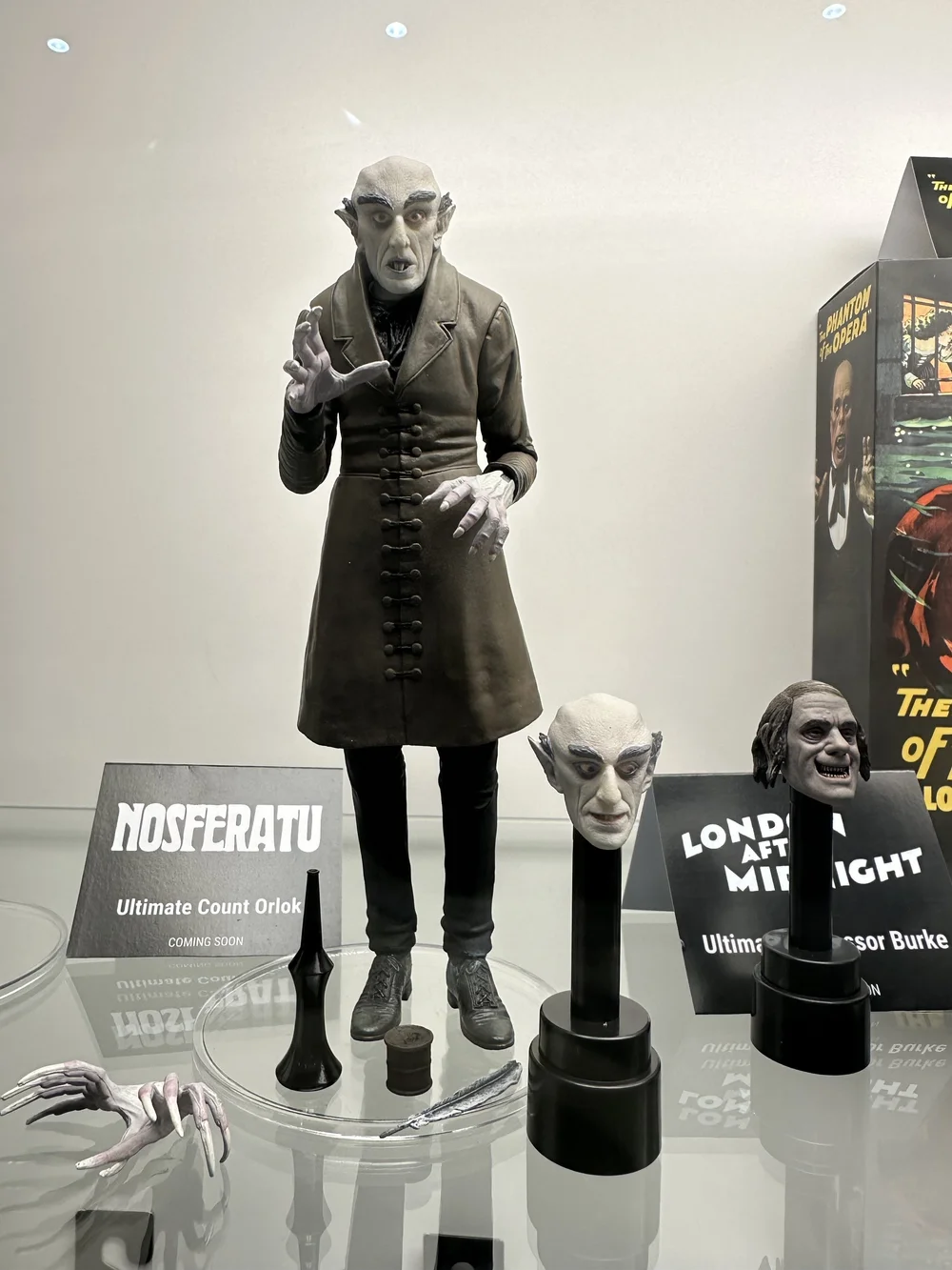 NECA Shows Off New Classic Horror Figures with NOSFERATU and LONDON ...