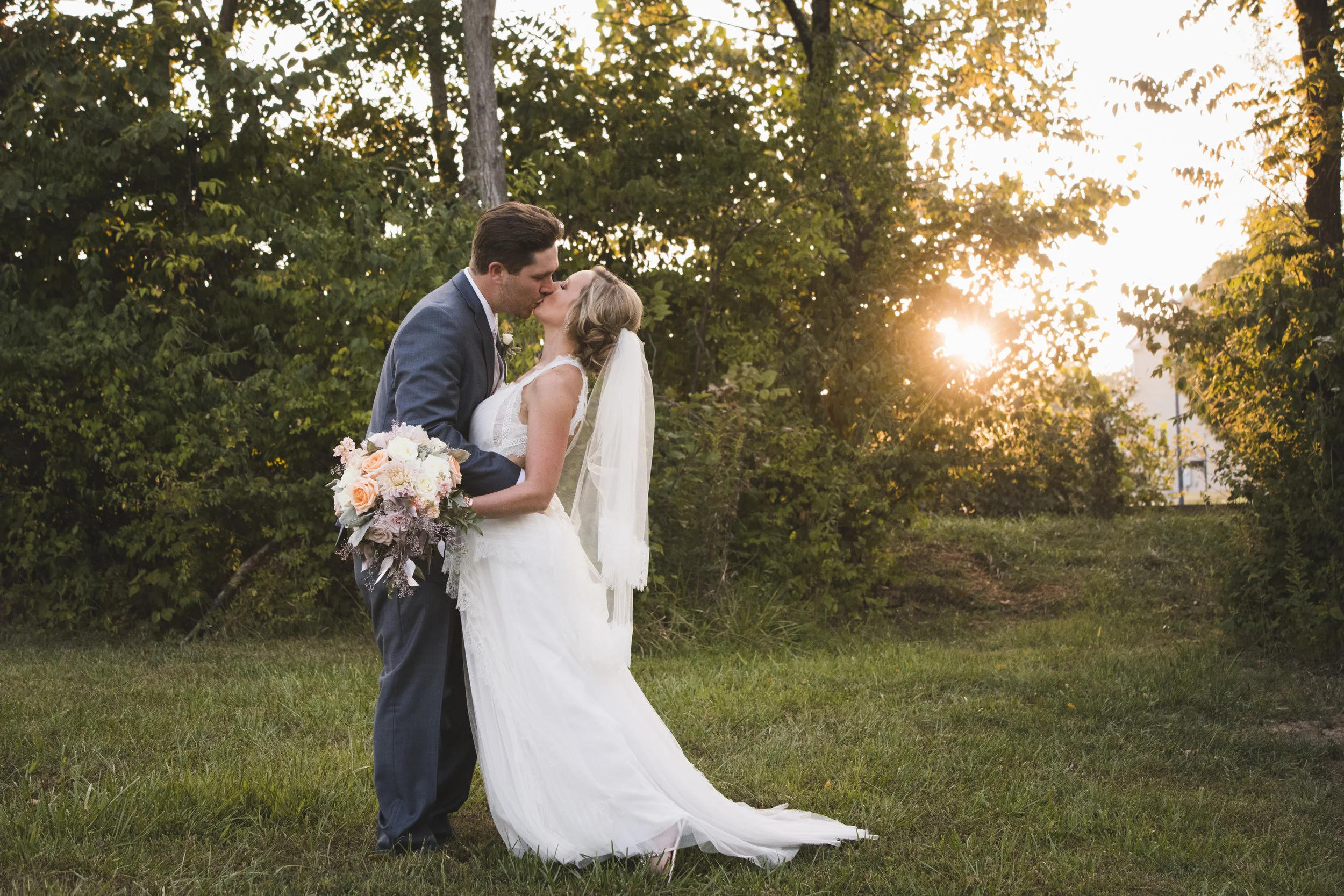 FEATURED WEDDING: ELLEN & TIM — Haue Valley: St. Louis Wedding Venues