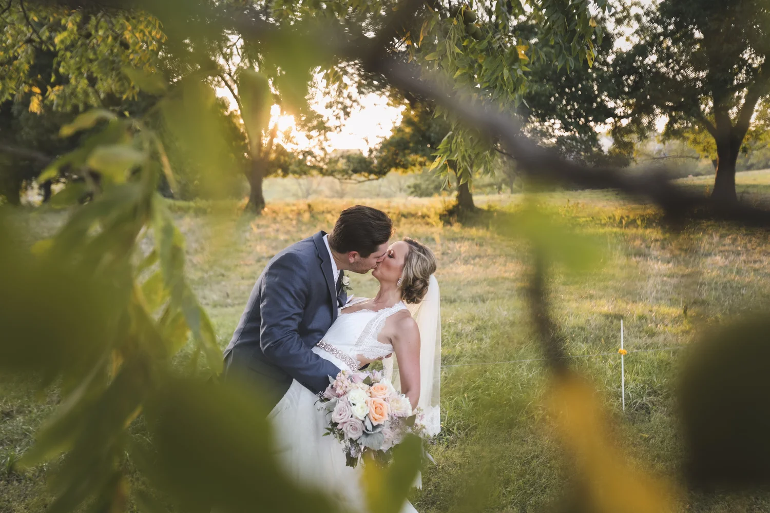 FEATURED WEDDING: ELLEN & TIM — Haue Valley: St. Louis Wedding Venues