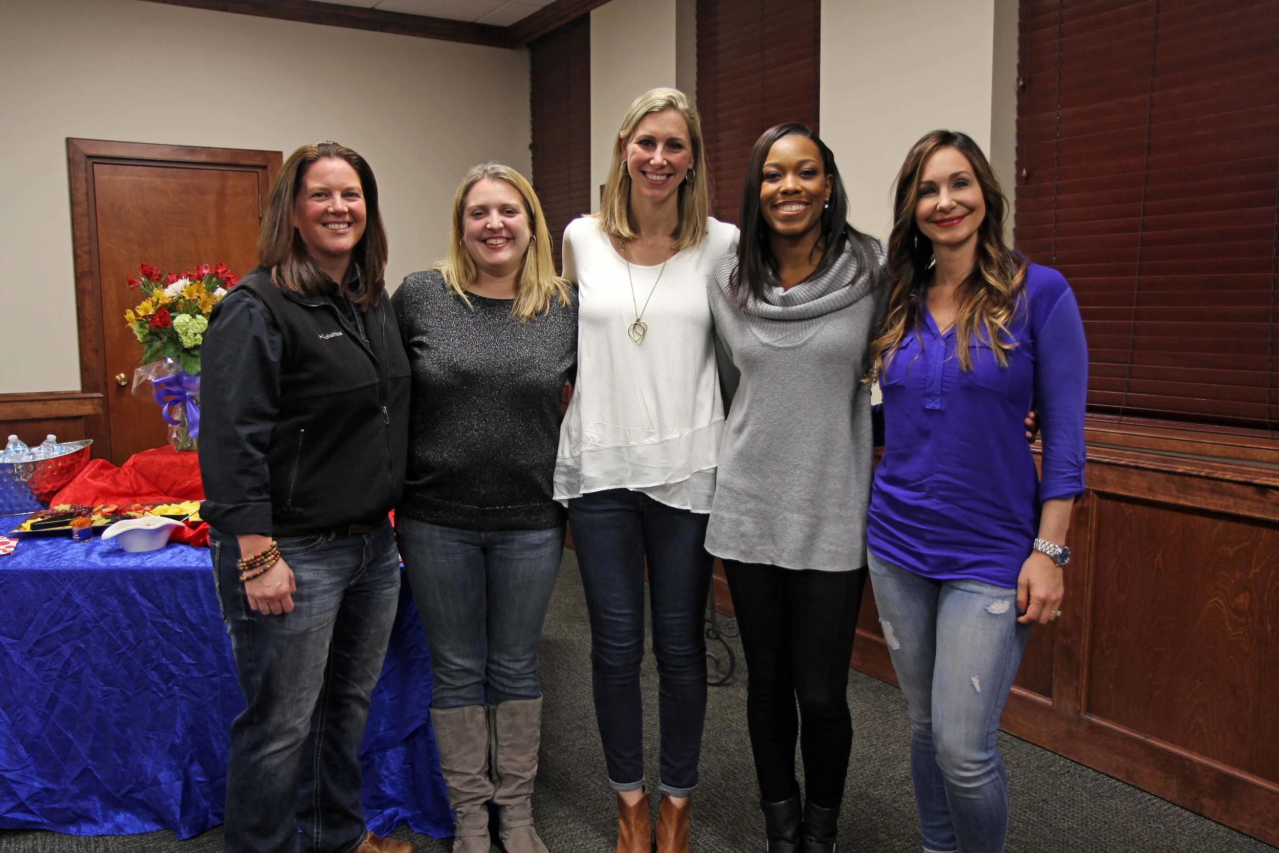 Harding retires Juana Brown's #25 jersey
