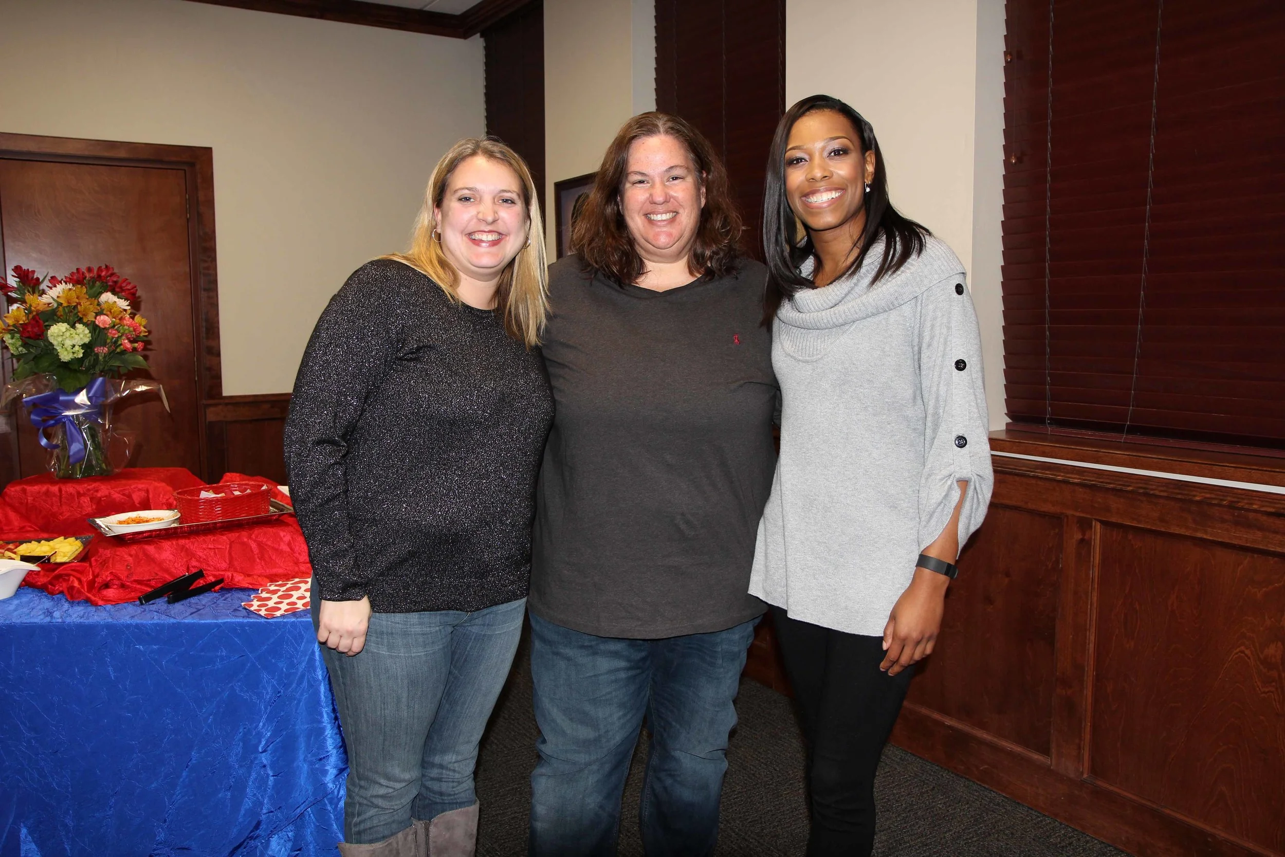 Harding retires Juana Brown's #25 jersey