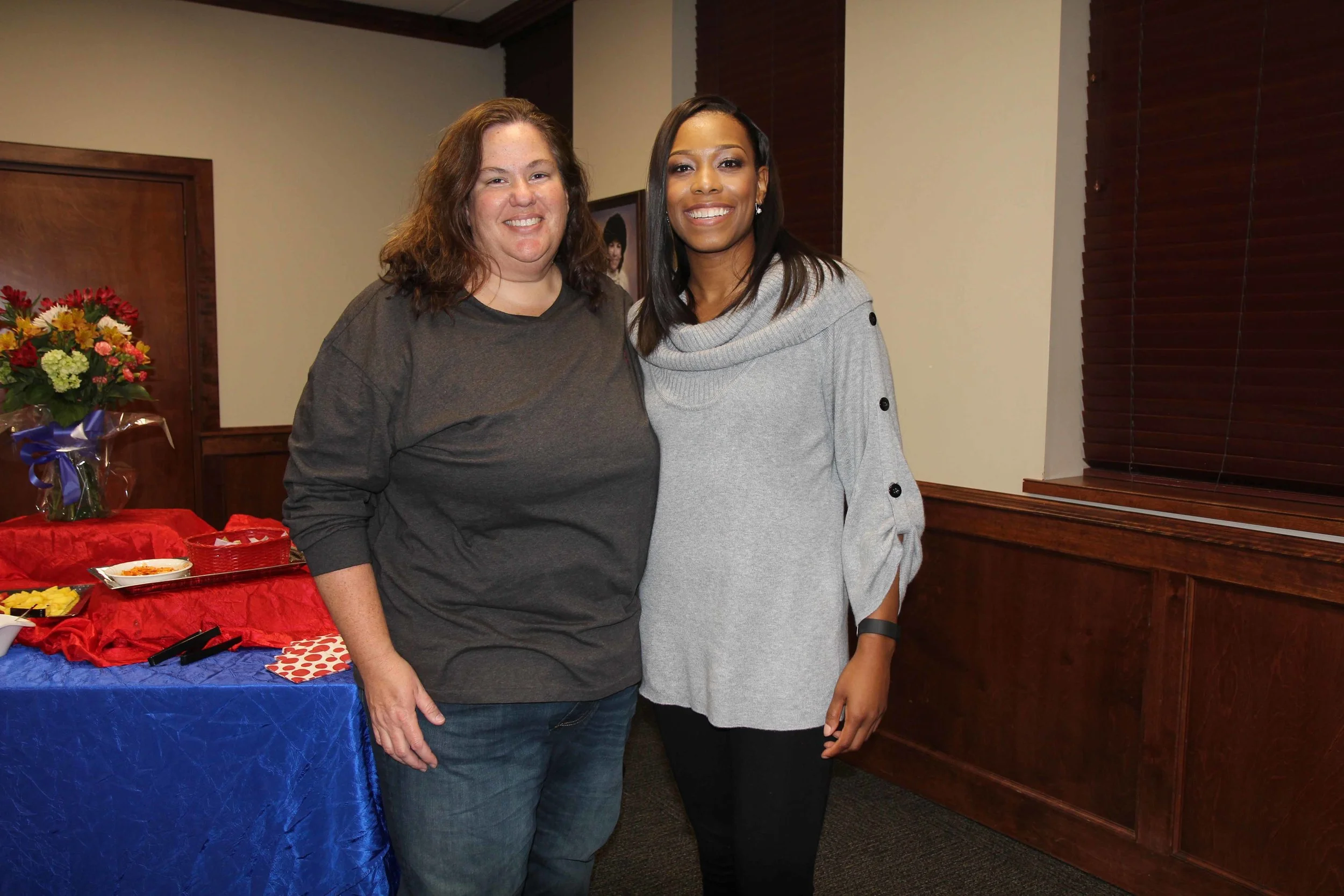 Harding retires Juana Brown's #25 jersey