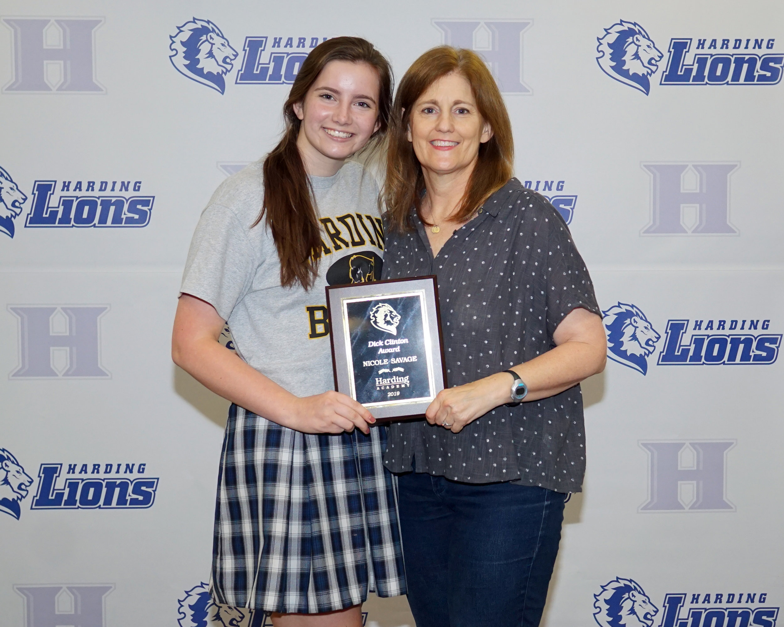 2019 Dick Clinton Memorial Scholarship awarded to Nicole Savage