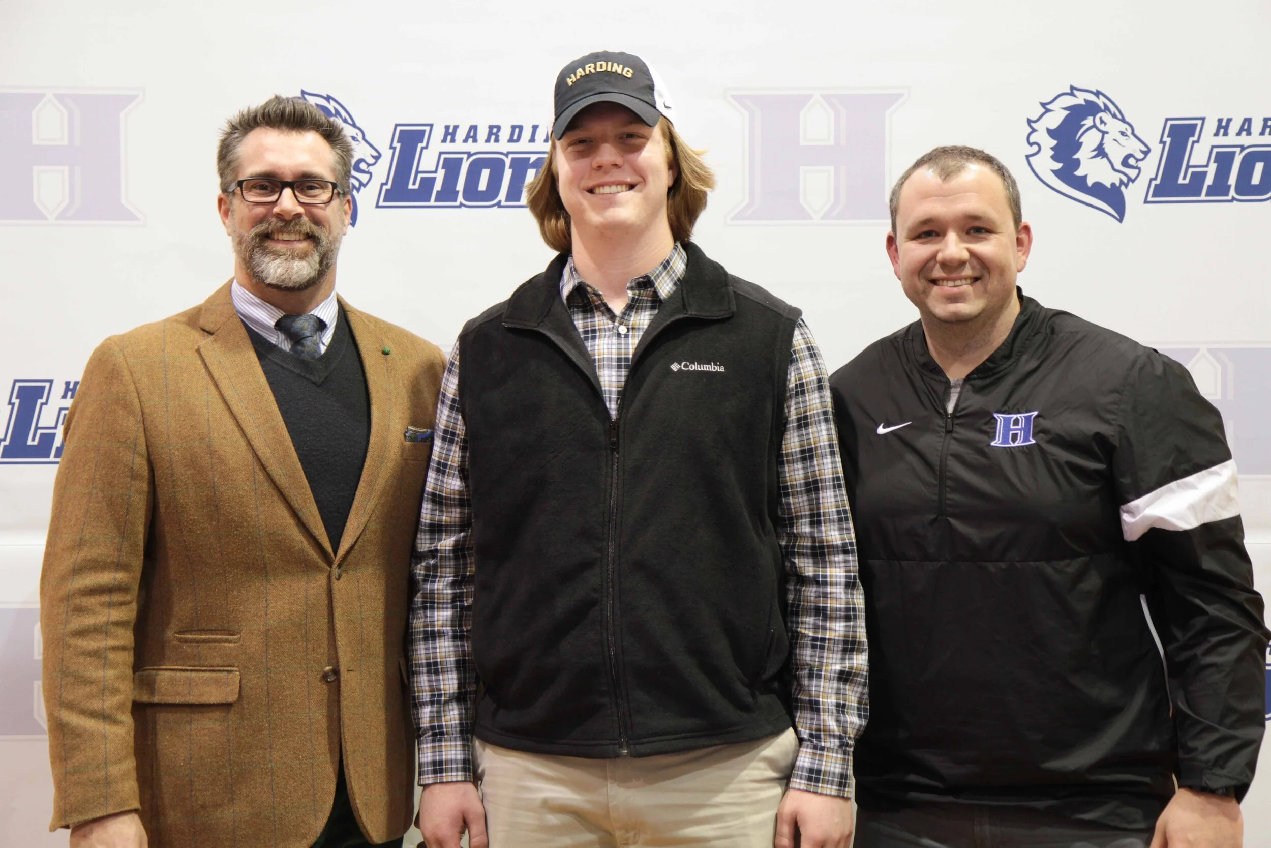 Jonathan Underwood Signs With Harding University