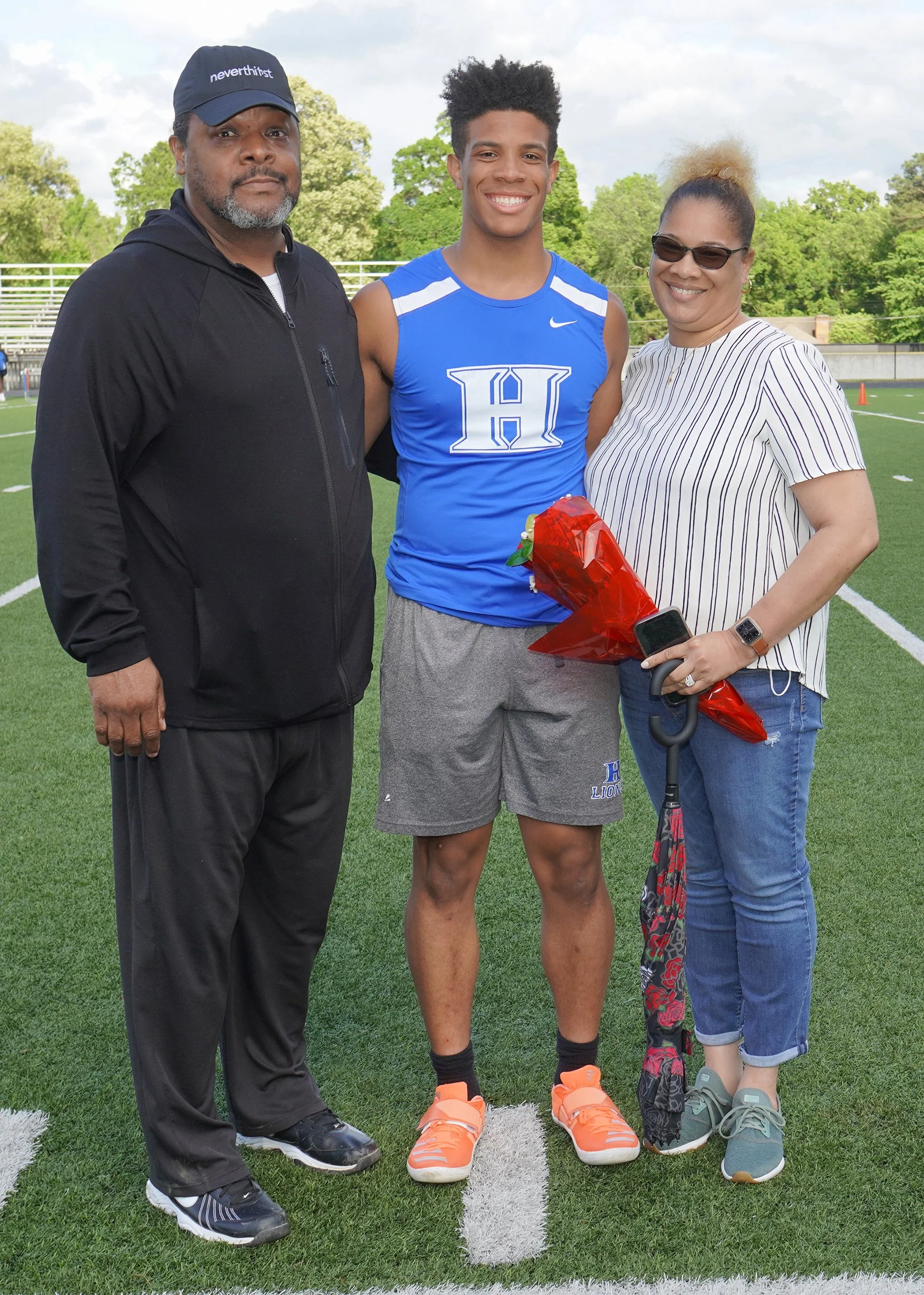 Senior Recognition for 2021–2022 athletic teams