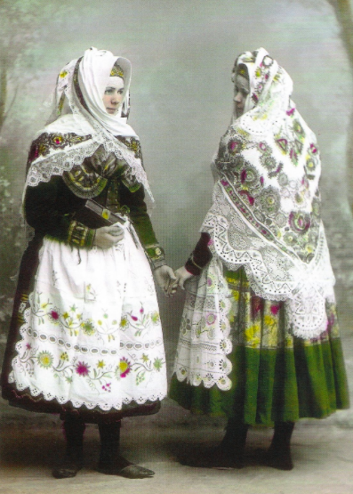Traditional Czech and Slovak Clothing — ThreadWritten