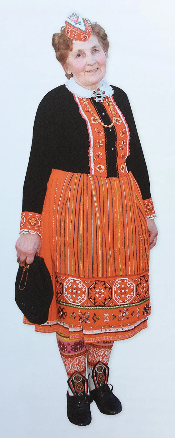 Estonian Embroidery from Muhu Island — ThreadWritten