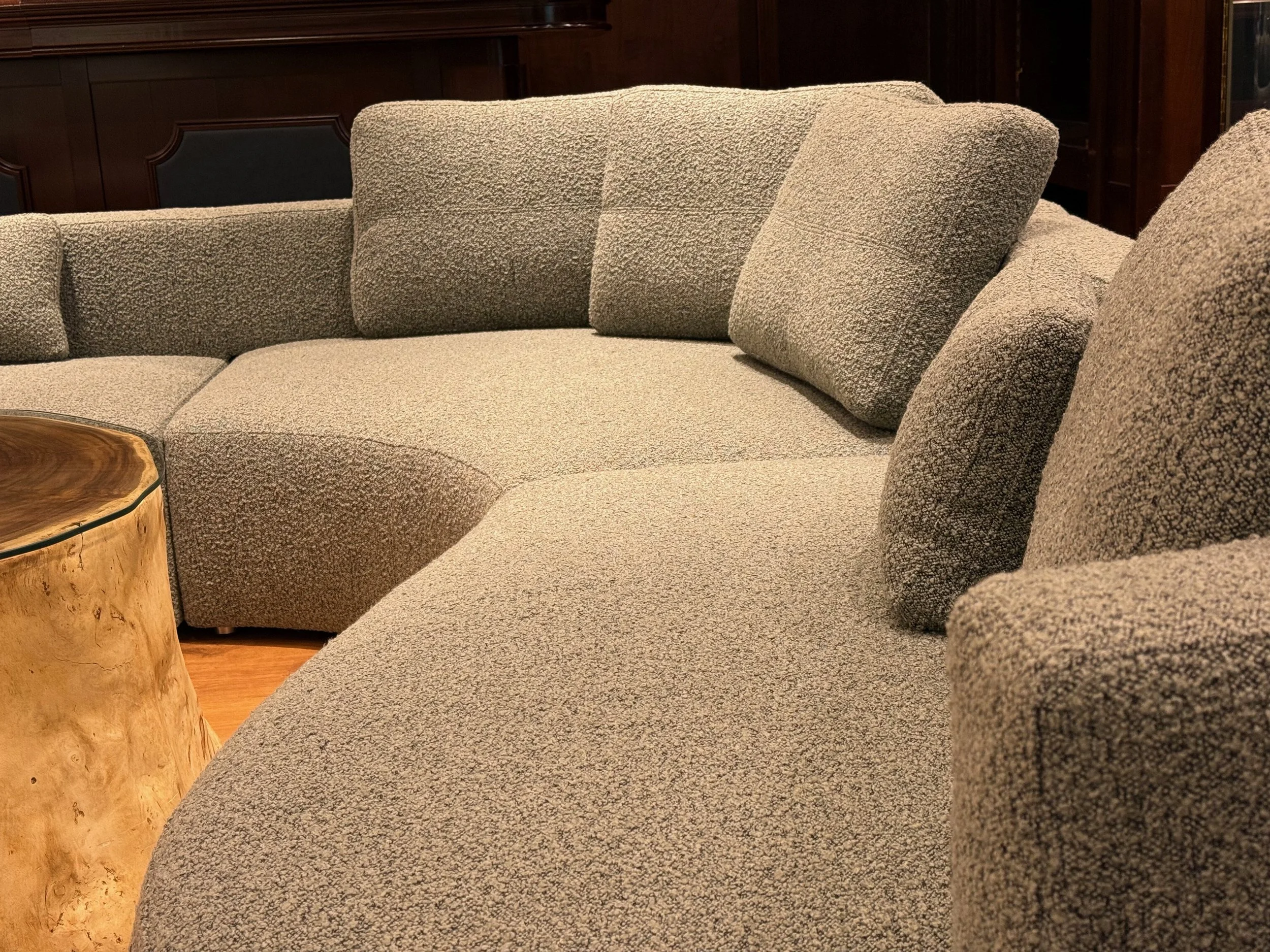 Blue Moon Furniture - Bend Upholstery