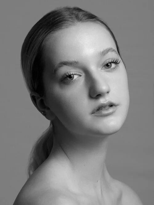 Fashion Women — Niche Models & Talent