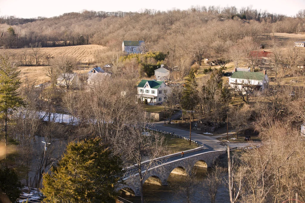 Roger May: Looking at Appalachia — THE BITTER SOUTHERNER