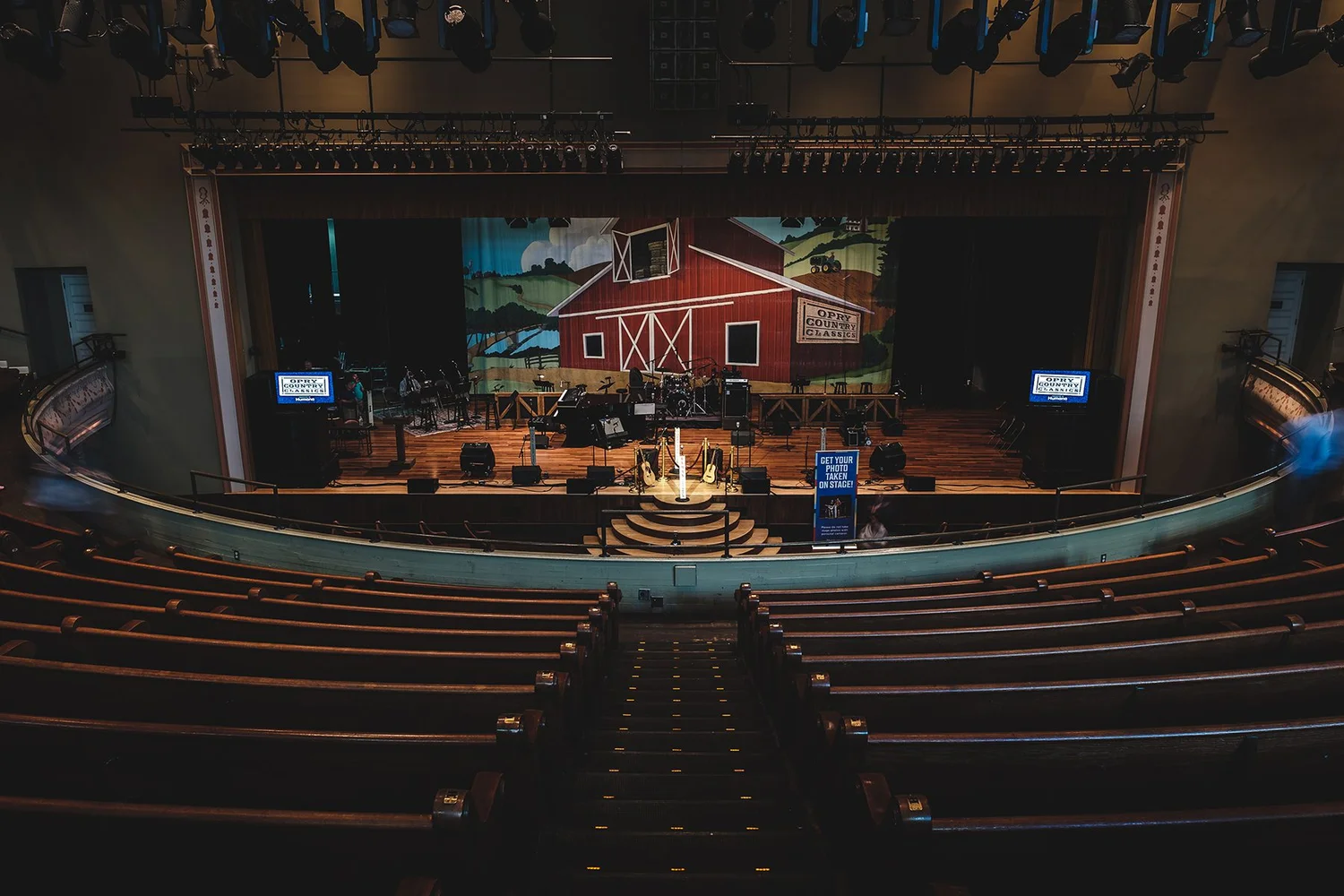 Where the Soul of Nashville Never Dies: the Ryman — THE BITTER SOUTHERNER