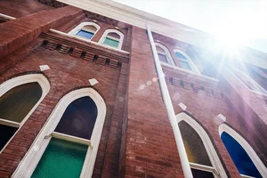Where the Soul of Nashville Never Dies: the Ryman — THE BITTER SOUTHERNER