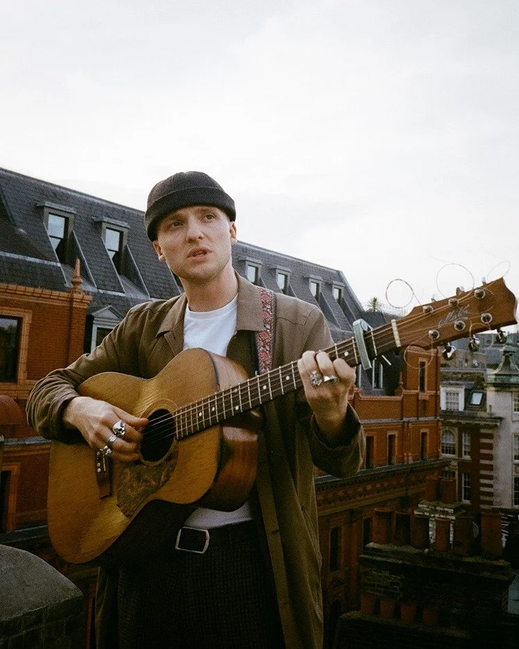 LISTEN/TOUR: Glasgow's MURDO MITCHELL pours all of his emotion into ...