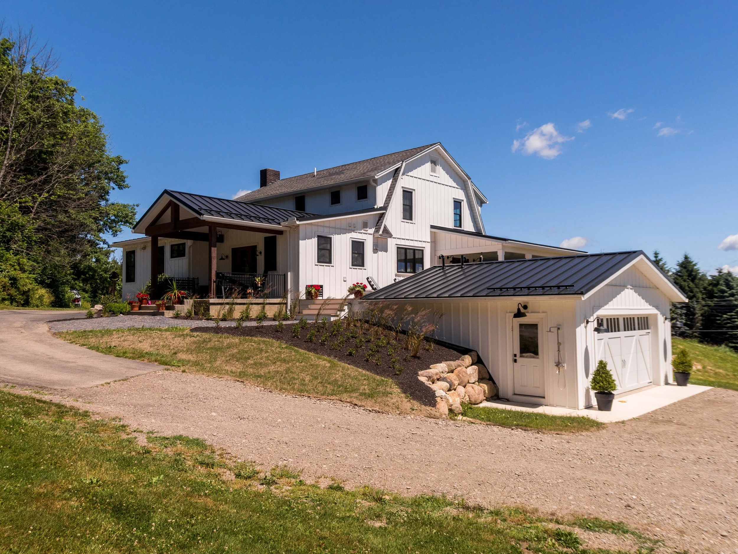 Modern Farmhouse Addition (Pender) - Harrington Architecture