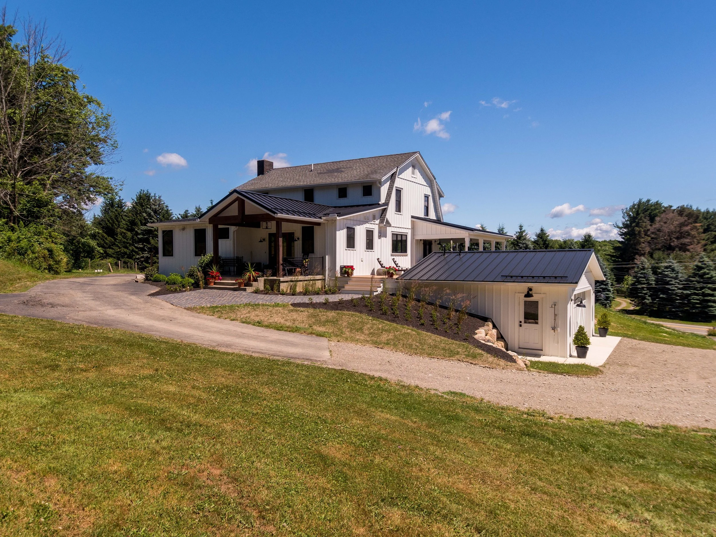 Modern Farmhouse Addition (Pender) - Harrington Architecture