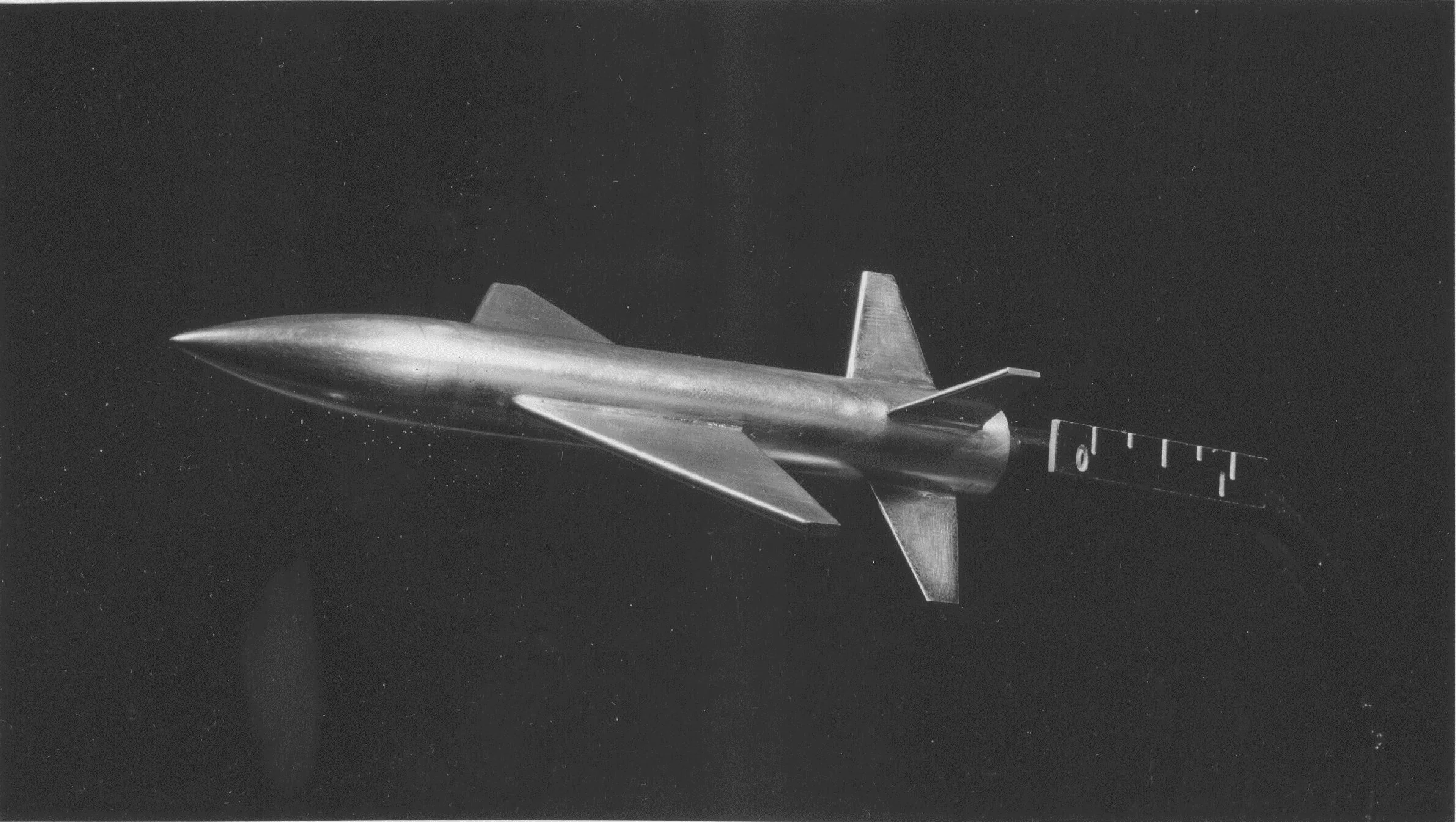 1950-60 Missile / X-Wing Wind Tunnel Model on custom mount — AGENT ...