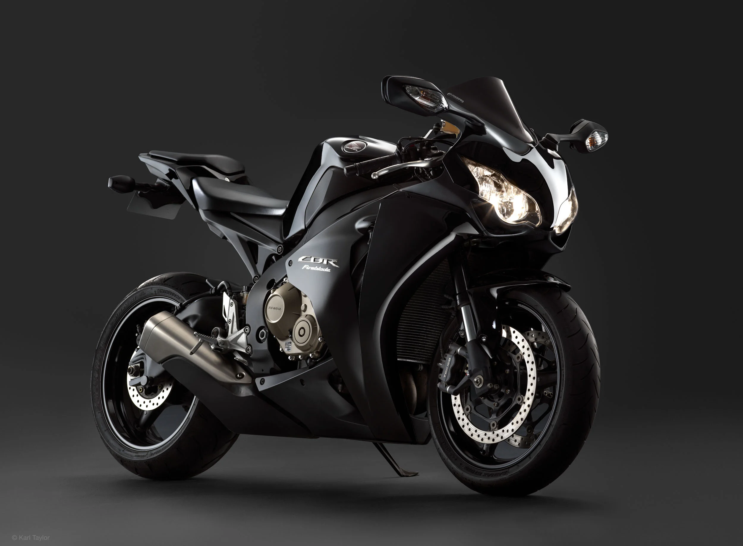 Dynamic product & still life photography — Karl Taylor