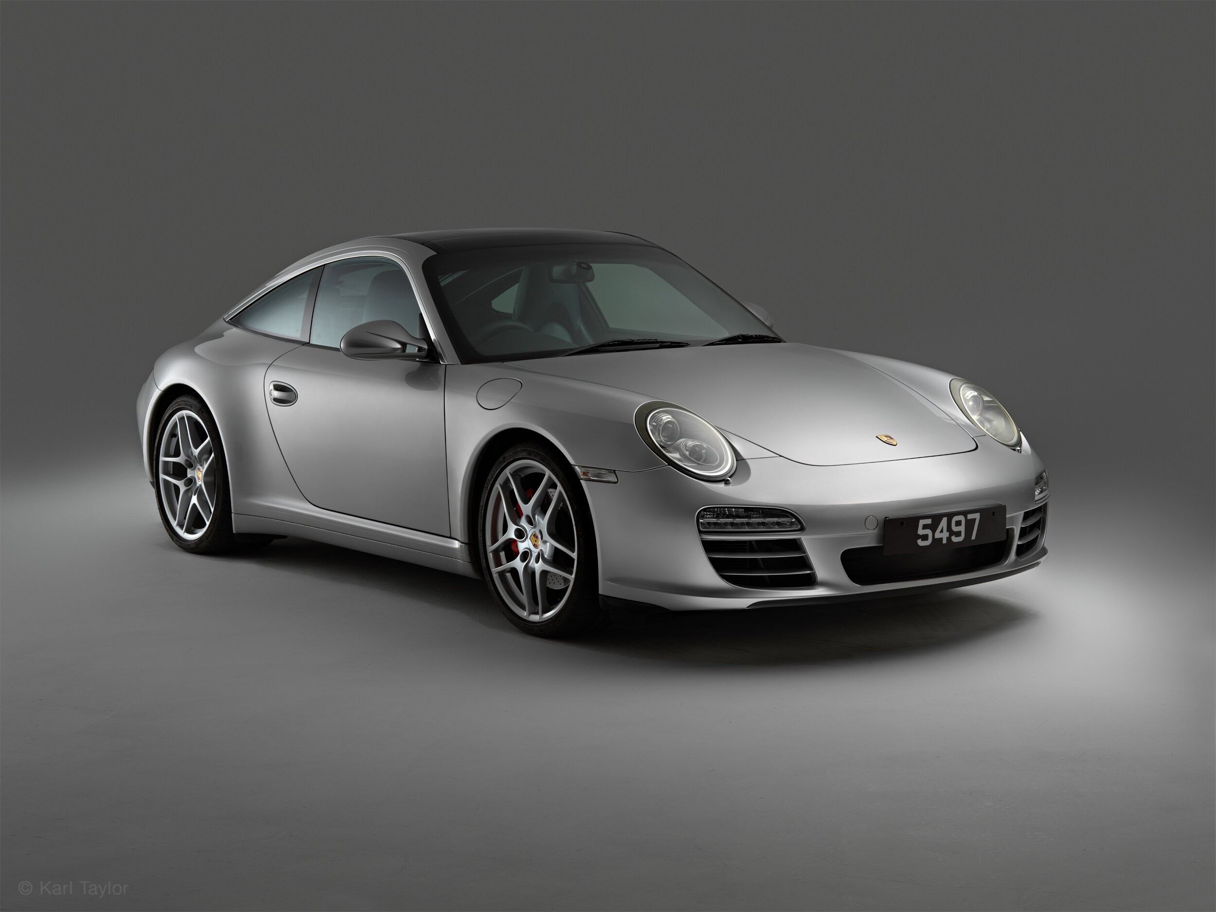 Dynamic product & still life photography — Karl Taylor