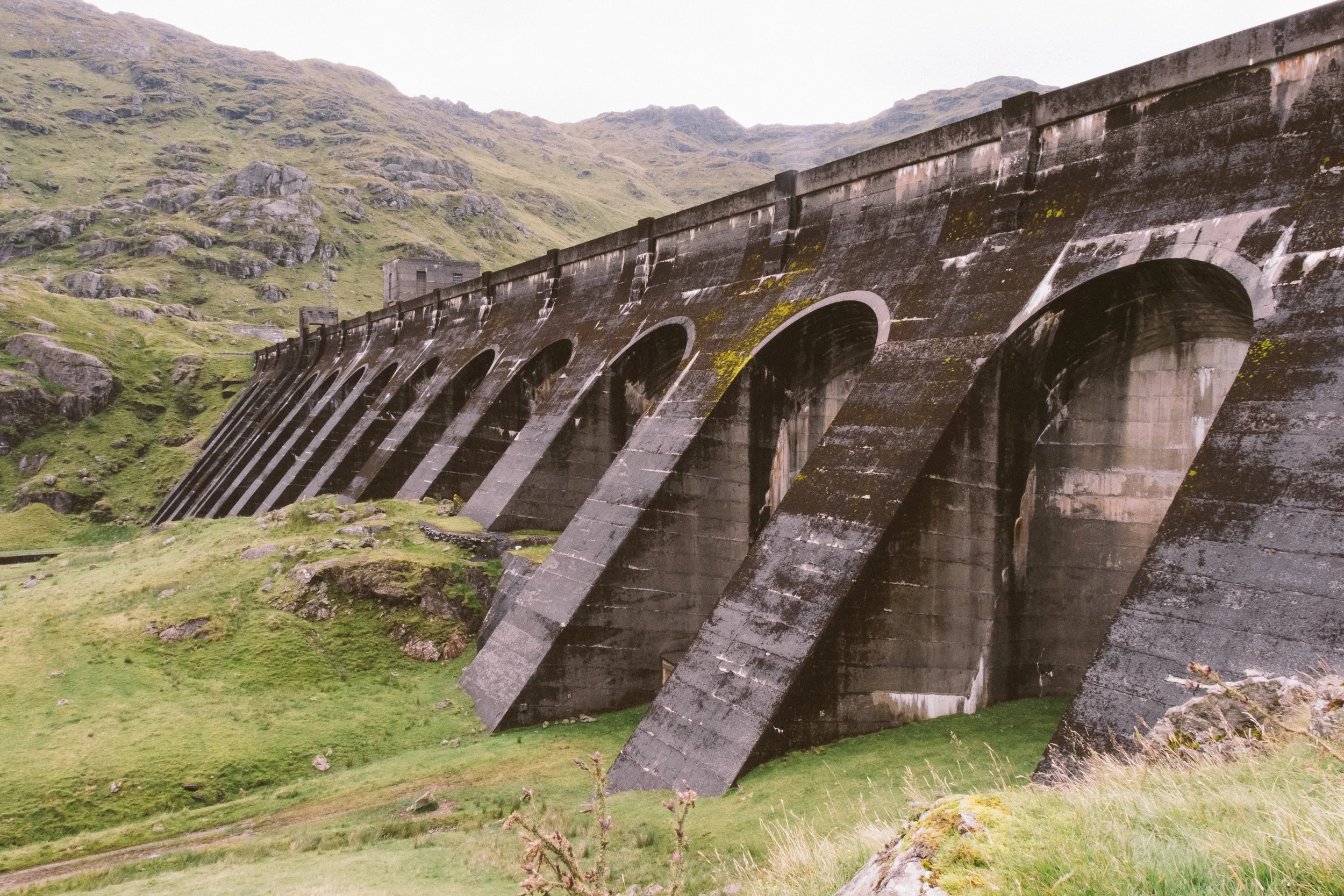 Easy Hike to Loch Sloy Dam + FREE Travel Guide — FOR ALL THINGS CREATIVE
